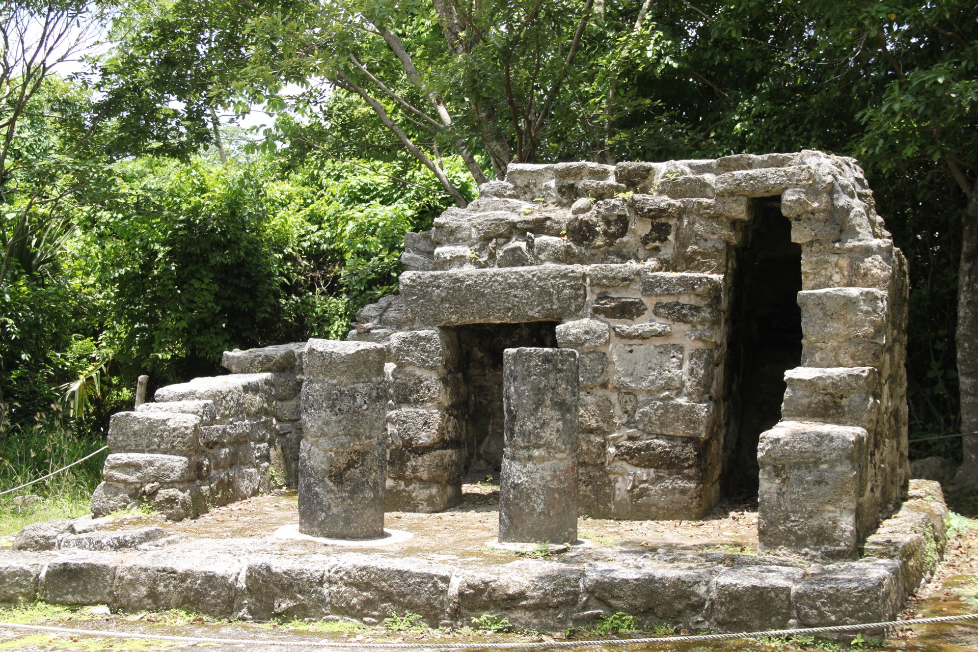 Exploring the San Gervasio Mayan ruins in Cozumel | Koox Diving