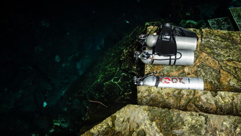 The 10 Golden Rules of Safe Scuba Diving - Koox Diving