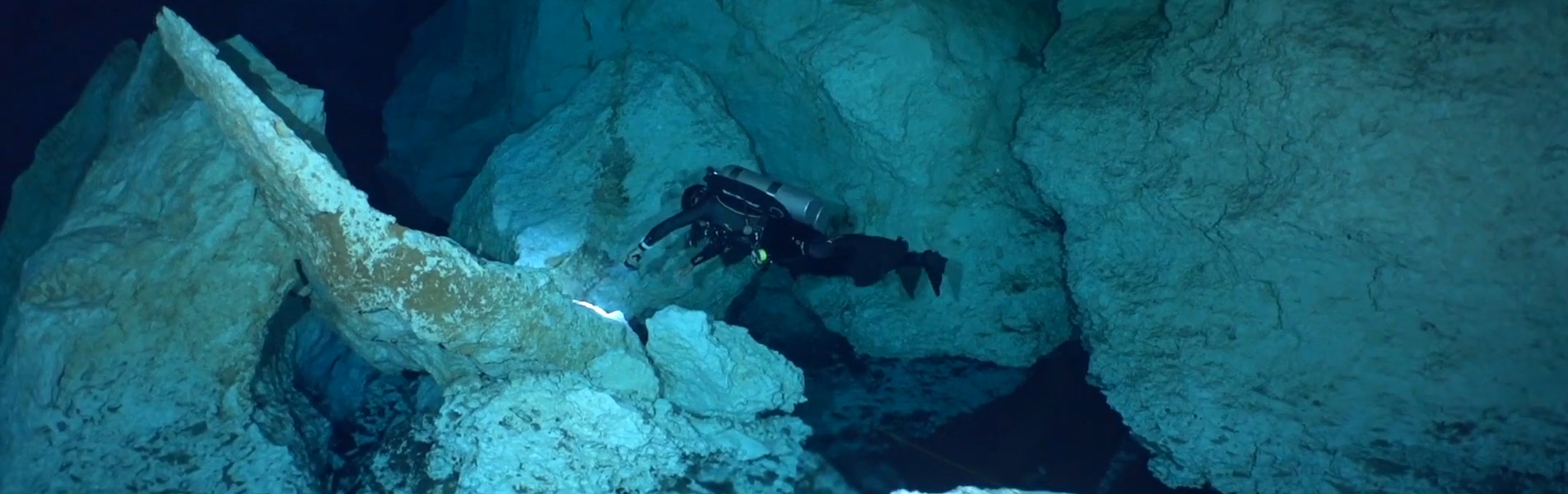 Cenote Taj Mahal conocido como Tajma Ha | Ko'ox Diving en Mexico